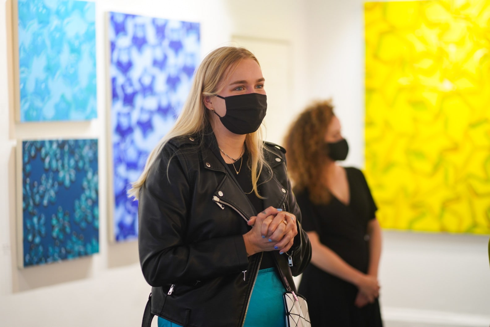 Ingrid V. Wells | Glimmers Solo Exhibition 2021 | Voss Gallery